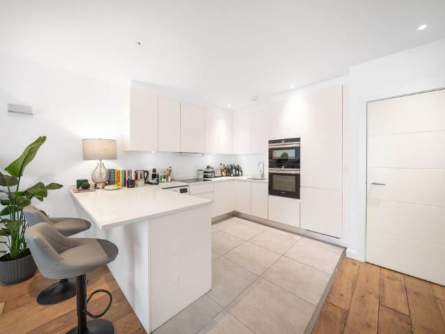 Southern Row, Notting Hill, W10