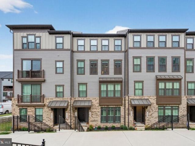 Southern Shores Dr, Dumfries, Condo For Sale