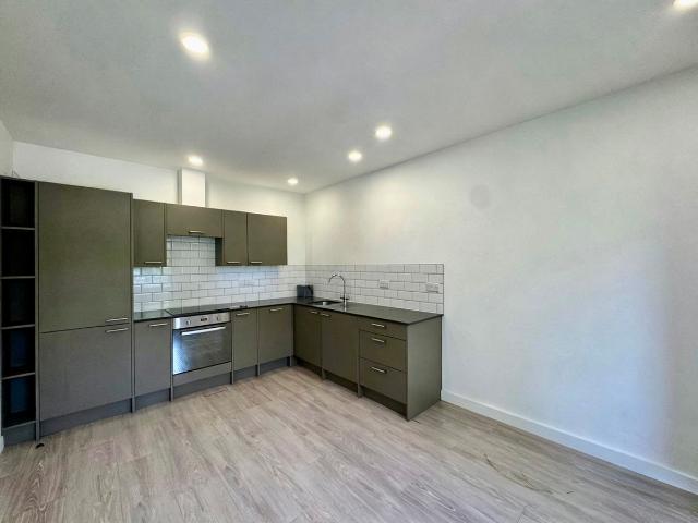 Southernhay Gardens, Exeter EX1, 1 bed flat to rent, £1,175 pcm | PrimeLocation