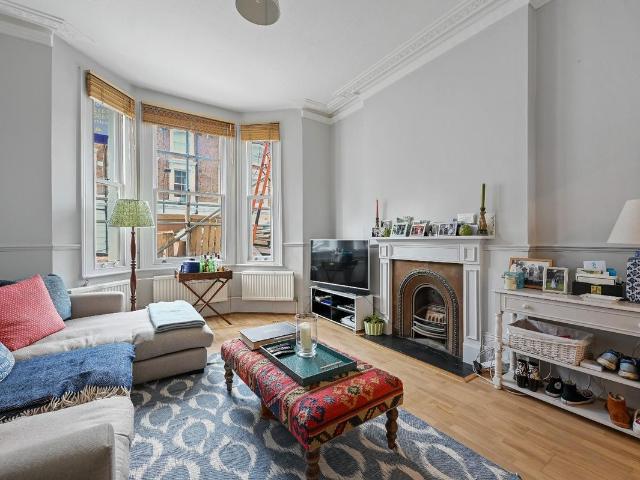 Southerton Road, London W6, 2 bed maisonette to rent, £2,900 pcm | PrimeLocation