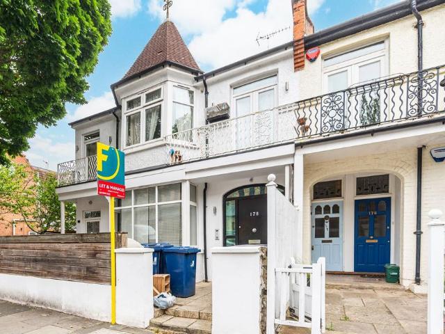 Southfield Road, Chiswick, London, W4 2 bed flat to rent £2,300 pcm £531 pw