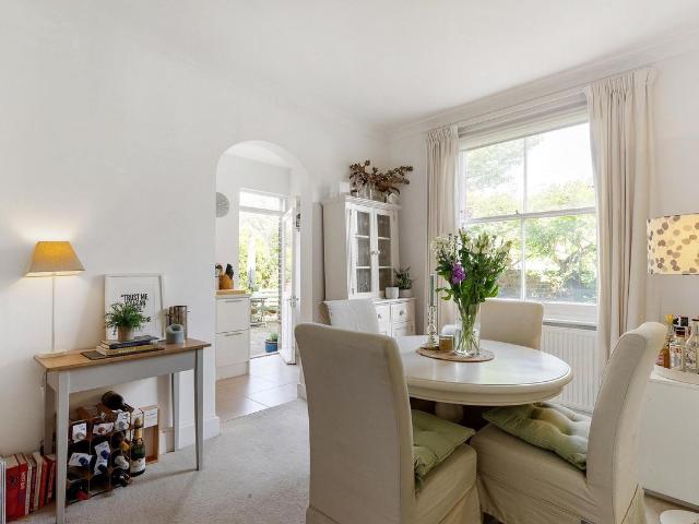 Southfield Road, Chiswick, London W4, 2 bed flat to rent, £2,600 pcm | PrimeLocation