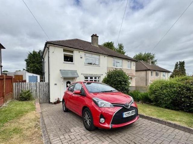 Southfield Road, Almondbury, 3 Bedroom Semi detached