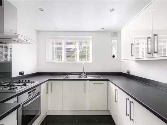 Southfield Road, London, W4 1AG