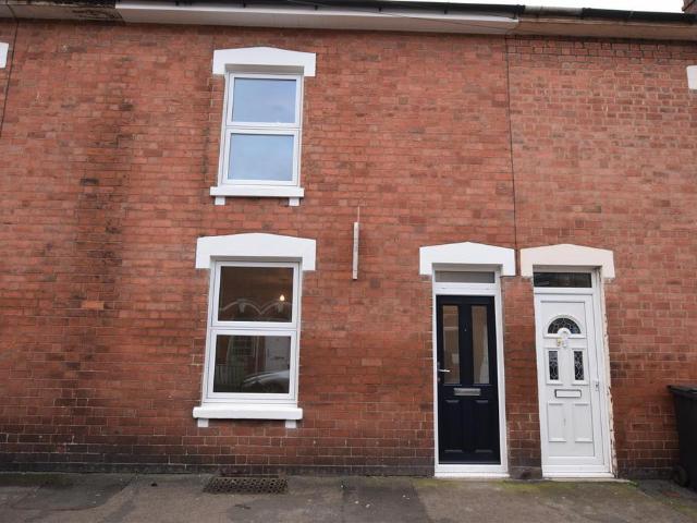 Southfield Street, Worcester WR1 2 bed terraced house to rent £1,075 pcm £248 pw