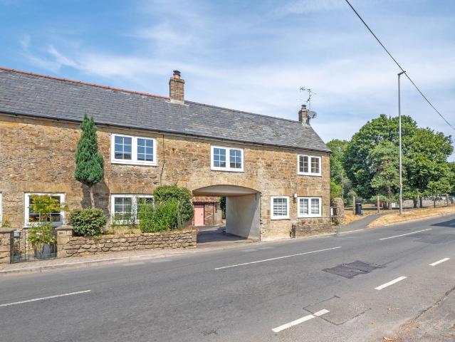 Southgate, Beaminster DT8, 3 bed cottage to rent, £1,300 pcm | PrimeLocation