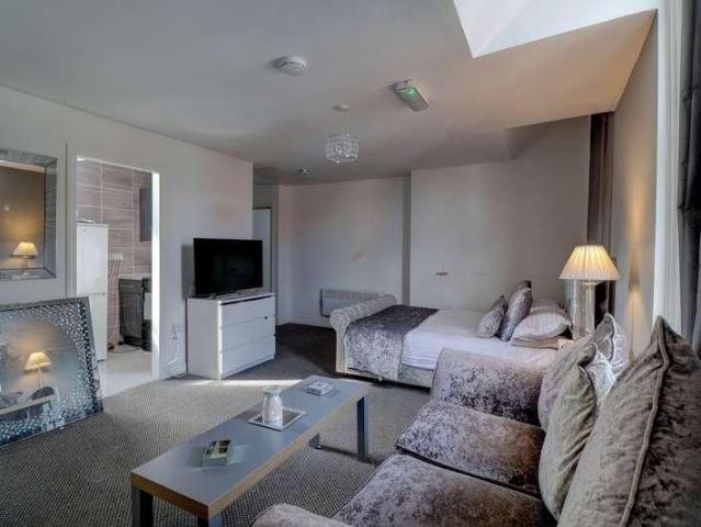 Southgate, Eckington, S21