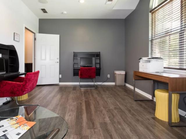 Southgate Landing 2 Bedroom Apartment for Rent at 10960 Southgate Manor Dr, Louisville, KY 40229
