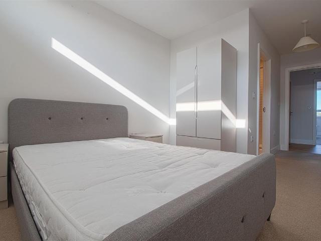 Southgate, Stevenage SG1, 2 bed flat to rent, £1,350 pcm | PrimeLocation