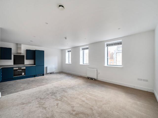 Southgate Street, Gloucester GL1, 2 bed flat to rent, £1,350 pcm | PrimeLocation