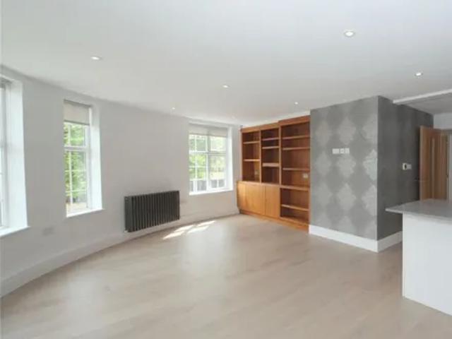 Southgate Public Library, High Street, London, N14 6BP, United Kingdom | 2 bed apartment for rent #140543555 | Rentberry