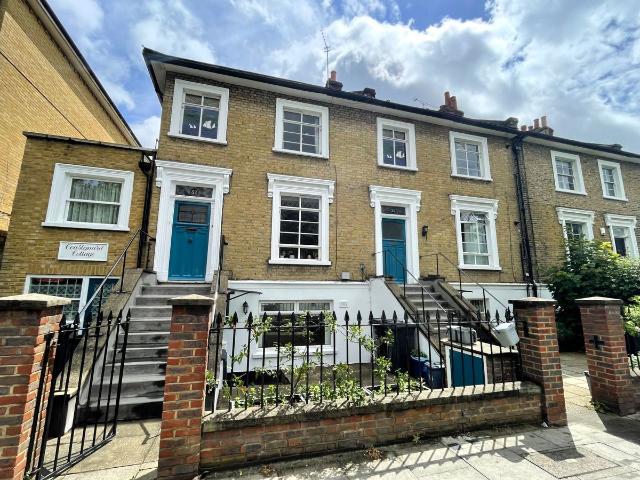 Southgate Road, London N1, 1 bed flat to rent, £2,200 pcm | PrimeLocation