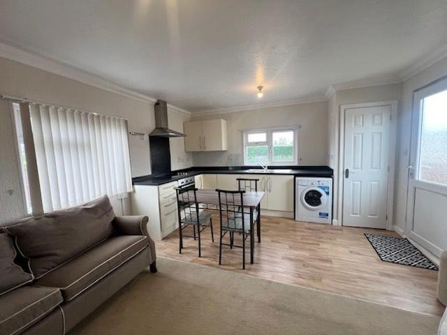 Southgates, Chesterton, Cambridge CB4, 1 bed bungalow to rent, £950 pcm | PrimeLocation