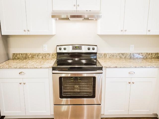 Southlake Apartments 2 Bedroom Apartment for Rent at 5015 Jerry St, Lake Charles, LA 70605