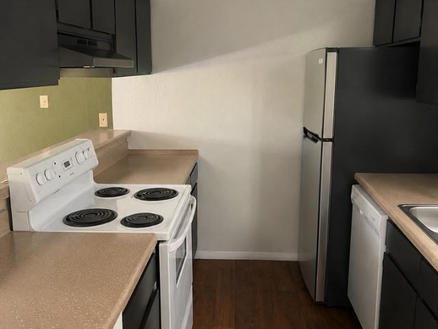 Southland Apartments | Community Pool | Convenient Location 1 Bedroom Apartment for Rent at 2201 W William Cannon Dr, Austin, TX 78745