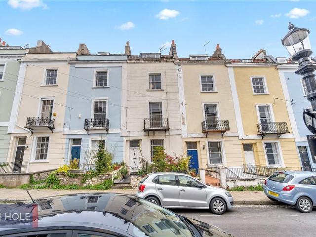 Southleigh Road, Bristol, City of BS8 6 bed terraced house to rent £4,860 pcm £1,122 pw