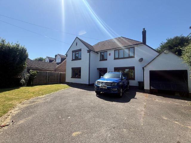 Southleigh Road, Havant 4 bed detached house to rent £2,375 pcm £548 pw