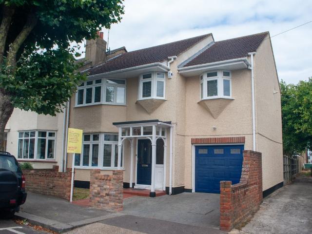 Southsea Avenue, Leigh On Sea SS9, 4 bed semi detached house to rent, £2,300 pcm | PrimeLocation