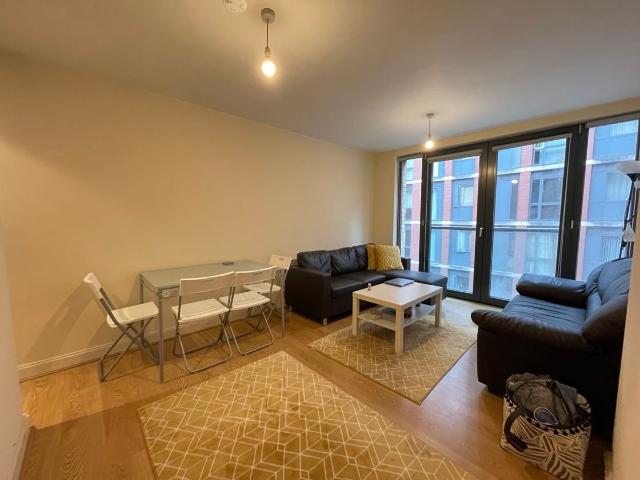 Southside, St John's Walk, Birmingham B5, 2 bed flat to rent, £1,000 pcm | PrimeLocation