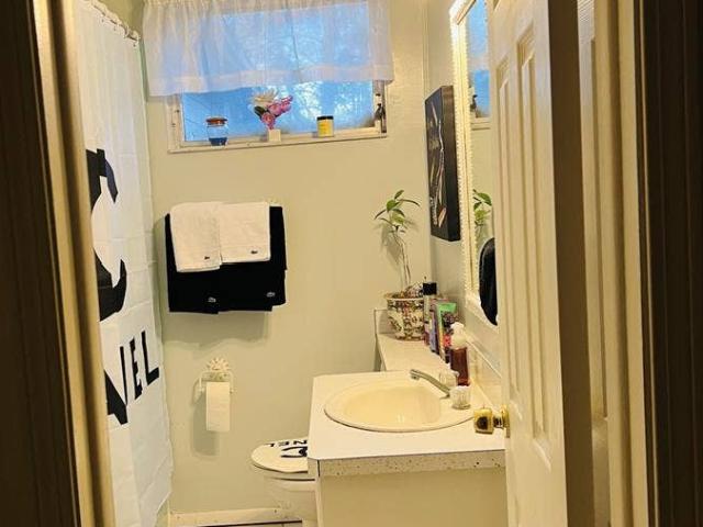 Southside room for rent!