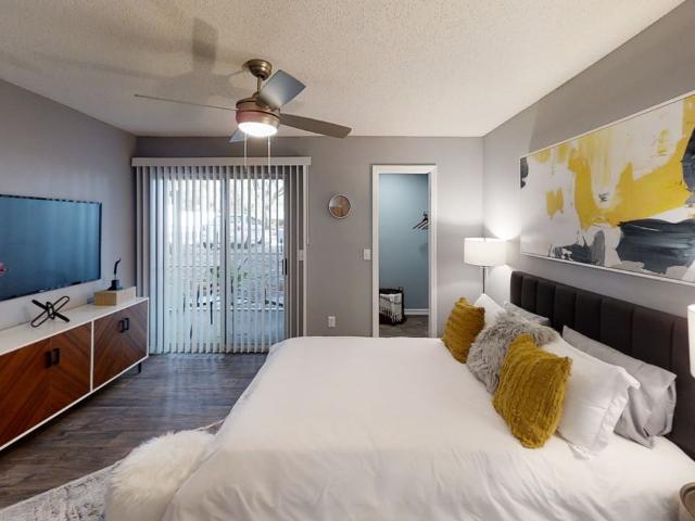 Southside Villas 3 Bedroom Apartment for Rent at 8745 Palm Breeze Rd, Jacksonville, FL 32256