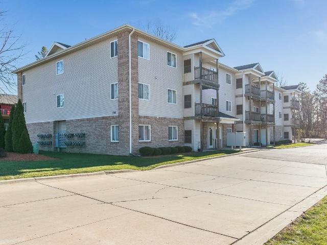 Southtree Apartments Southtree LLC 2 Bedroom Apartment for Rent at 1306 1306 E. Miller Road / 6114 Beechfield Dr, Lansing, MI 48911