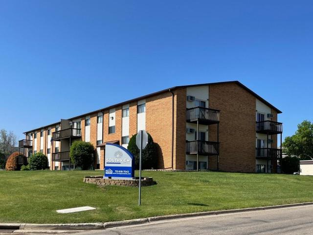 Southview Apartments 2 Bedroom Apartment for Rent at 2800 7th St Sw, Minot, ND 58701