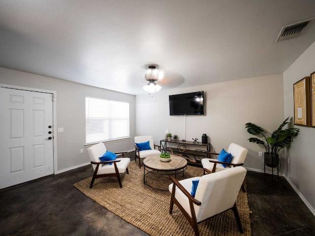 Southview Village 2 Bedroom Apartment for Rent at 1745 74th St, Lubbock, TX 79423