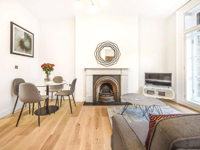 Southwark Bridge Road, London, SE1 0AR