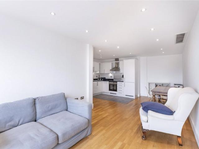 Southwark Bridge Road, London, SE1 0BQ