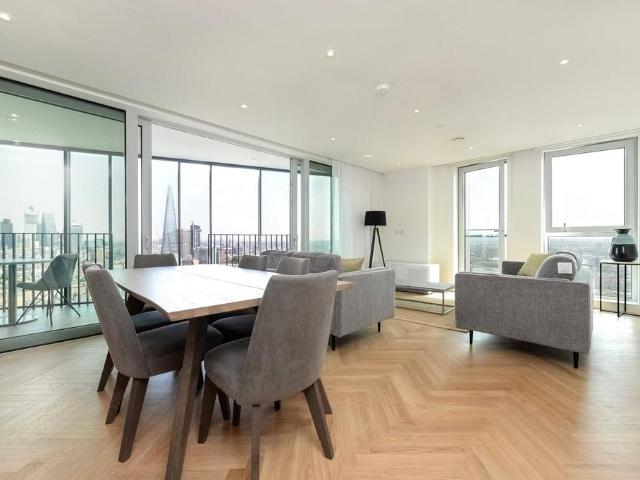 Southwark Bridge Road, London, SE1 3 bed apartment to rent £4,500 pcm £1,038 pw