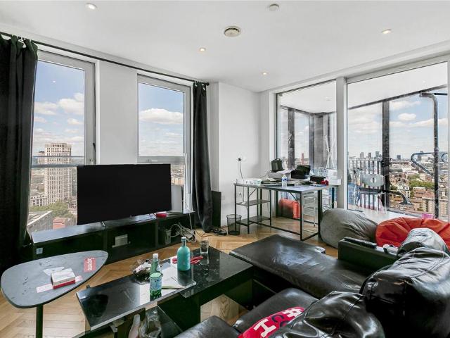 Southwark Bridge Road, London, SE1 3 bed apartment to rent £4,500 pcm £1,038 pw