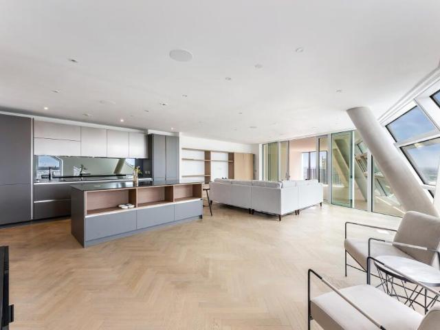 Southwark Bridge Road, London 2 bed flat to rent £5,245 pcm £1,210 pw