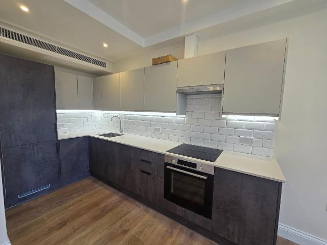 Southwark Street SE1, 2 bed flat to rent, £2,950 pcm | PrimeLocation