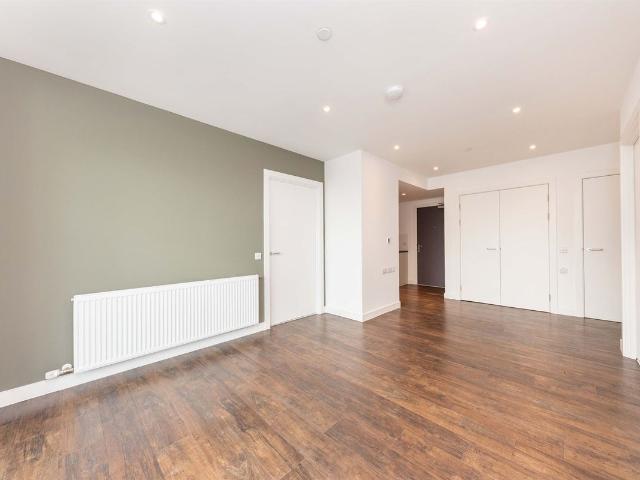 Southway, Wembley HA9, 2 bed flat to rent, £2,000 pcm | PrimeLocation
