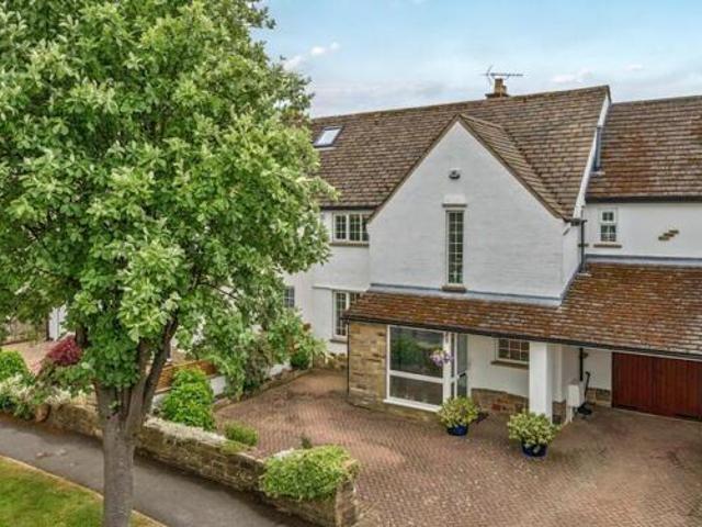 Southway, Horsforth, 4 Bedroom Semi detached