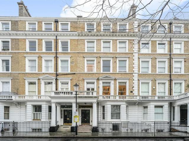 Southwell Gardens, London SW7 Studio to rent £1,473 pcm £340 pw
