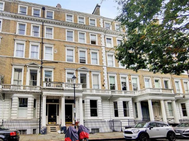Southwell Gardens, London SW7 Studio to rent £1,777 pcm £410 pw