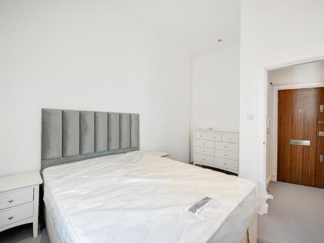 Southwell House, Knightsbridge, SW3 1 bed apartment to rent £2,383 pcm £550 pw