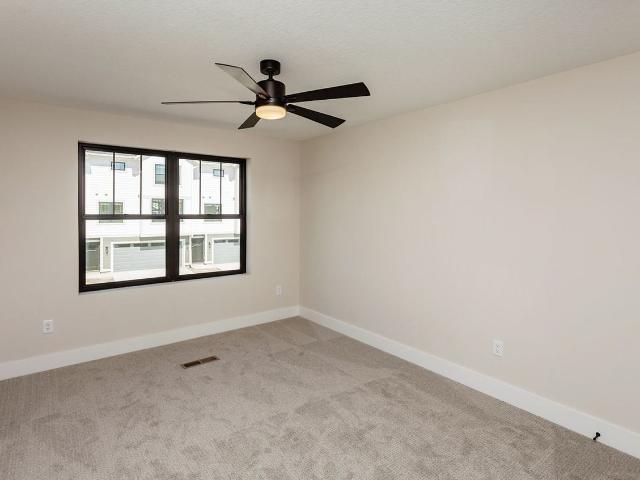 Southwest Prairie Trail Townhomes 3 Bedroom Home for Rent at 2711 Sw 24th Ln, Ankeny, IA 50023