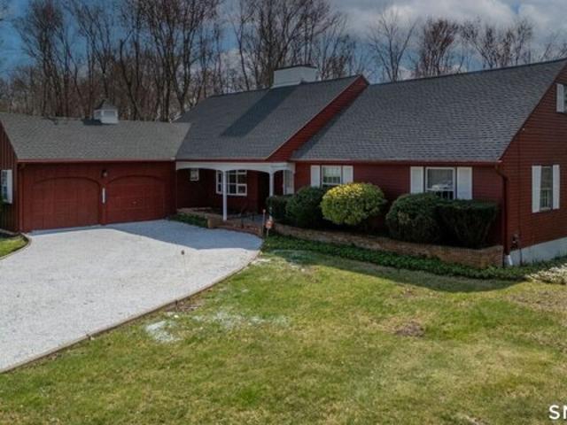 Southwest Rd, Waterbury, Home For Sale