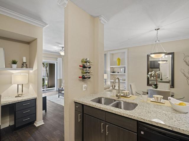 Southwind at Silverlake 1 Bedroom Apartment for Rent at 9720 Broadway St, Pearland, TX 77584