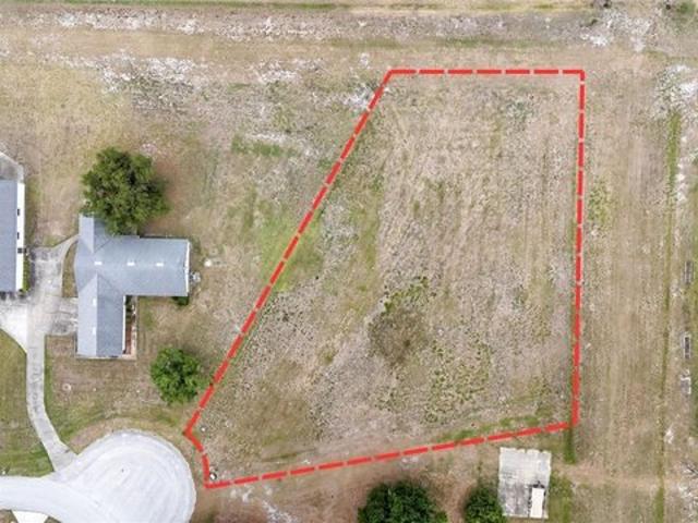 Southwind Dr, Mulberry, FL 33860