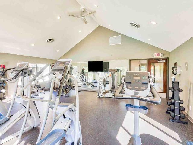 Southwind Village Studio Apartment for Rent at 15025 Greenhaven Dr, Burnsville, MN 55306