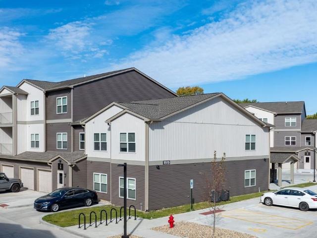 Southwood Crossing 3 Bedroom Apartment for Rent at 1915 S Mattis Ave, Champaign, IL 61821 Southwood