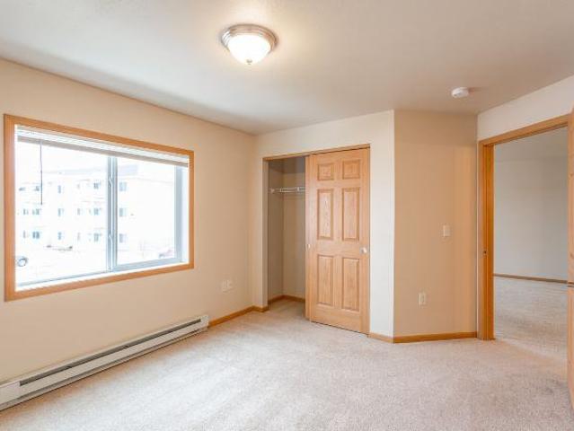 Southwood Apartments 2 Bedroom Apartment for Rent at 3400 3414 3400 3414 11th St. SE/1111 37th Ave. SE, Minot, ND 58701