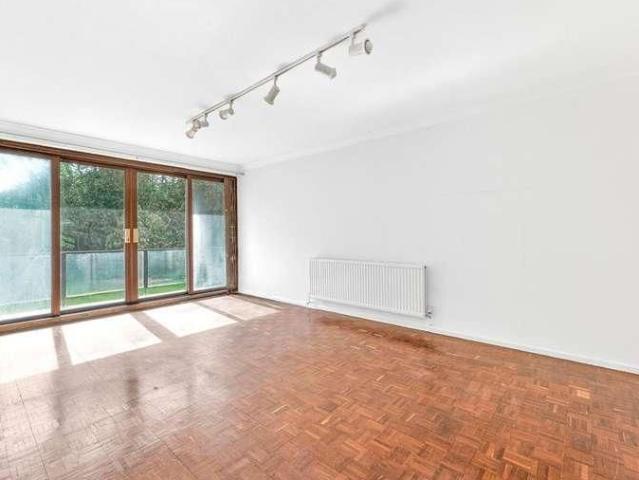 Southwood Lawn Road, Highgate, N6