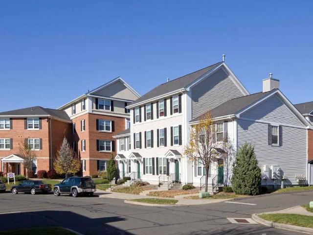Southwood Square Apartments 2 Bedroom Apartment for Rent at 14 Southwood Dr, Stamford, CT 06902