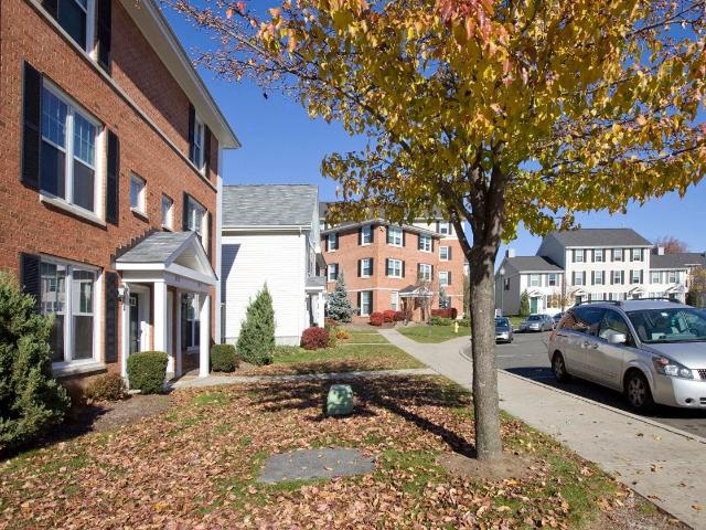 Southwood Square Apartments 2 Bedroom Apartment for Rent at 14 Southwood Dr, Stamford, CT 06902