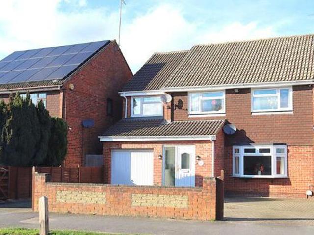 Southwood Road, Farnborough, 5 Bedroom Detached